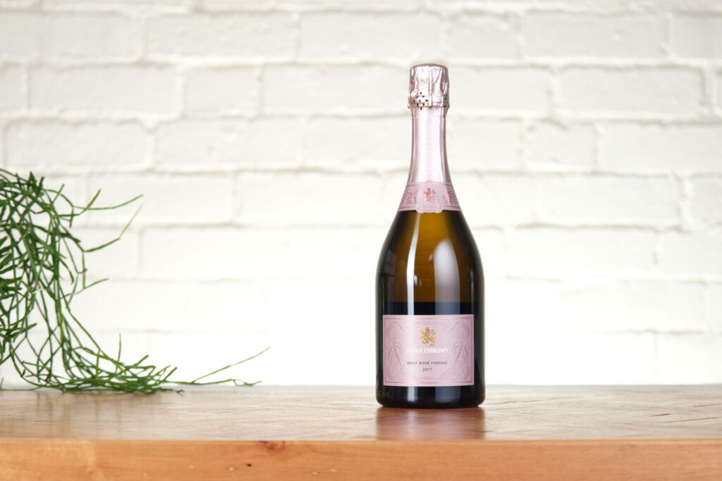Tasmania’s Best Sparkling Wines - Young Gun of Wine